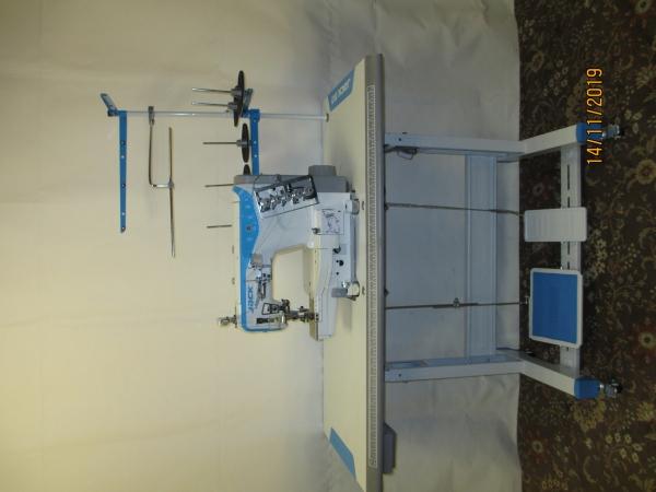 Jack K4 Industrial Cylinder Arm Cover Seam Sewing Machine